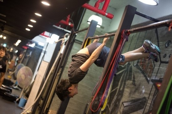 풀업 손까짐 방지법!! Kipping Pull up-hand rip prevention ...대전 몬스터팩토리 : 네이버 블로그