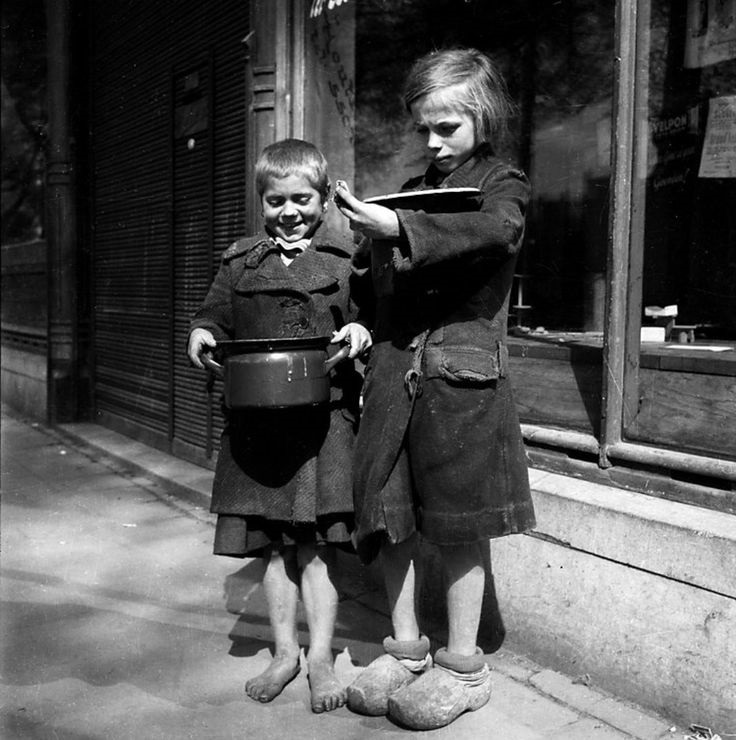굶주린 겨울 당시 네덜란드 어린이들[Hunger Winter during Dutch children] : 네이버 블로그