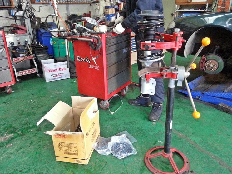 마르샤 쇼바 교체 + 가야바 KYB GR-2 Shock Struts : 네이버 블로그