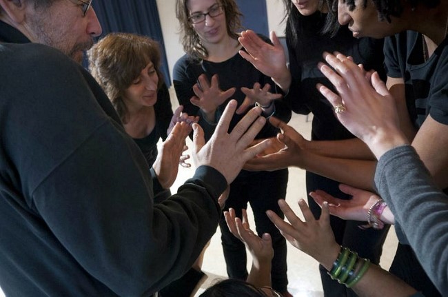 디자인 방법론 1 : 몸으로 아이디어를 표현하는 Bodystorming : 네이버 블로그