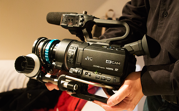 JVC Professional showcases their 4K GY-LS300 camcorder to the indie ...