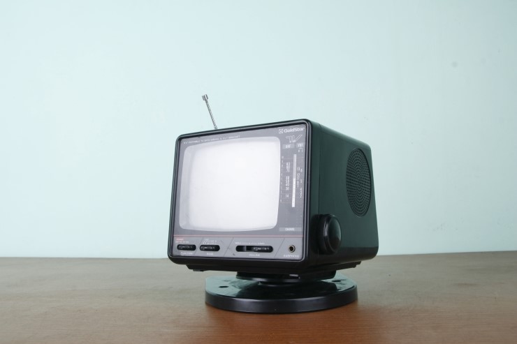 금성흑백TV 흑백티비 금성 빈티지TV GOLDSTAR KMA-0305 5인치 초소형TV 앤틱TV 빈티지소품 브라운관티비 : 네이버 블로그