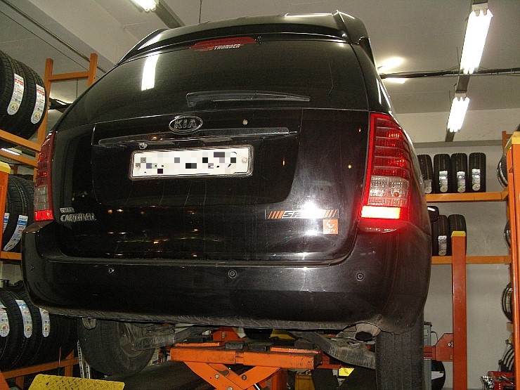 인천금호타이어싼곳, 기아그랜드카니발타이어, 금호솔루스TA31 235/55/17 4본 장착사진입니다. : 네이버 블로그