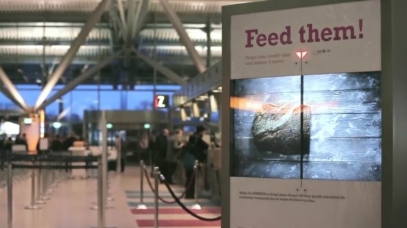 카드로 빵을 자르면 기부되는 아이디어. : 네이버 블로그