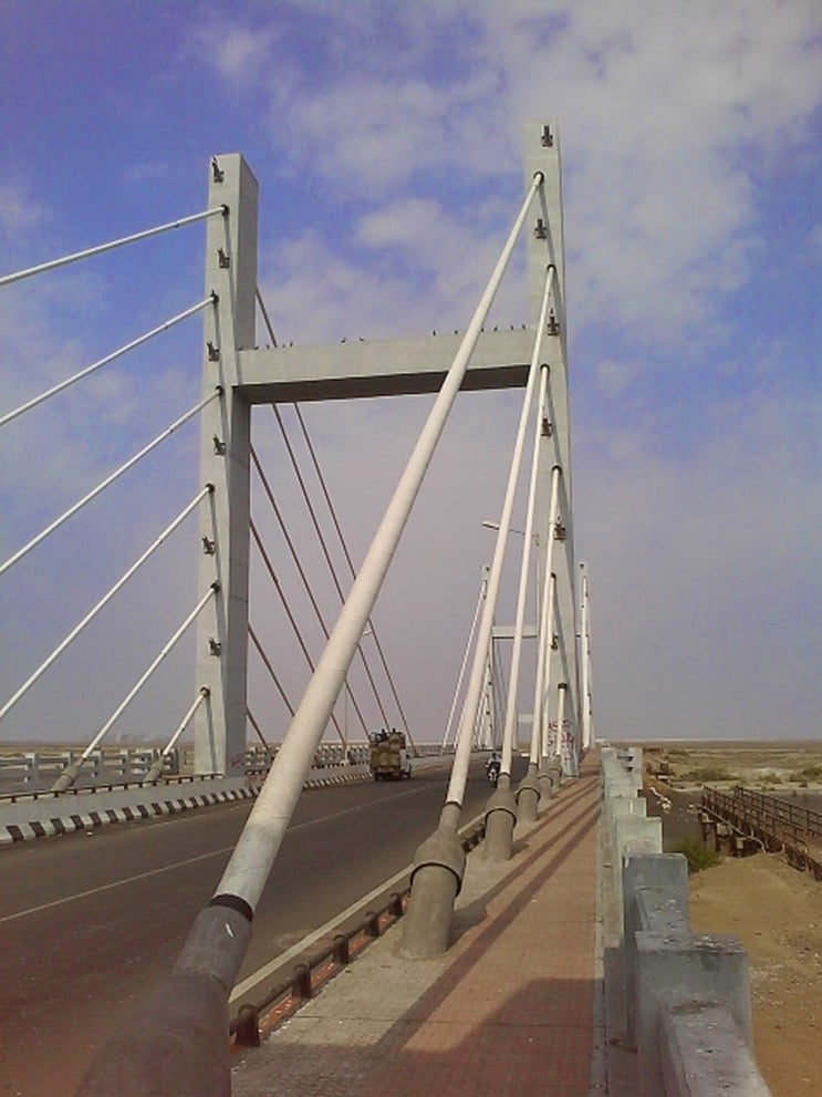 51_Lakadiya Bridge/사장교/L=180m/2012년/인도 : 네이버 블로그