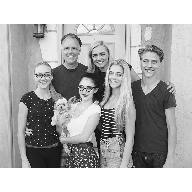 우월한 유전자도 골고루 나눠가진 럭키블루스미스 가족 (Lucky Blue Smith's Family) : 네이버 블로그