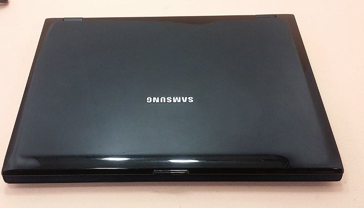 [판매완료]중고 노트북 삼성 SENS R60 Plus/15.4인치 와이드/Celeron CPU 540 @ 1.86 GHz ...