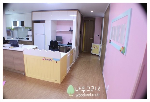 안전문주방안전문현관안전문교실안전문방문안전문안전울타리주방울타리주방환경구성어린이집안전문예쁜안전문주방안전시설휀스