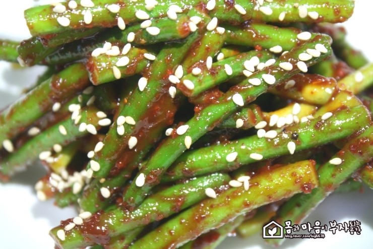 5월 초간단 밑반찬 아삭아삭 달큰한 마늘쫑무침마늘쫑고추장무침 네이버 블로그