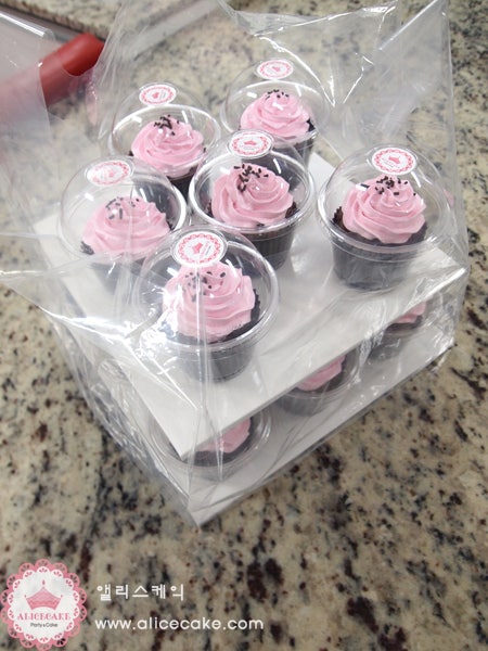 생일 답례품, 초코 컵케이크~ 주문컵케익, 안양,평촌,범계,과천,의왕,산본 수제컵케이크,주문컵케익,아크로타워,앨리스케익 ...