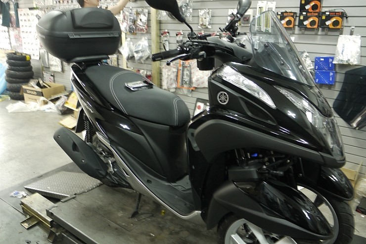 로드마스터 - YAMAHA 야마하 트리시티125 XRT레버[티탄] , YSS 가스쇼바, 엔진가드, 탠덤발판 튜닝 : 네이버 블로그