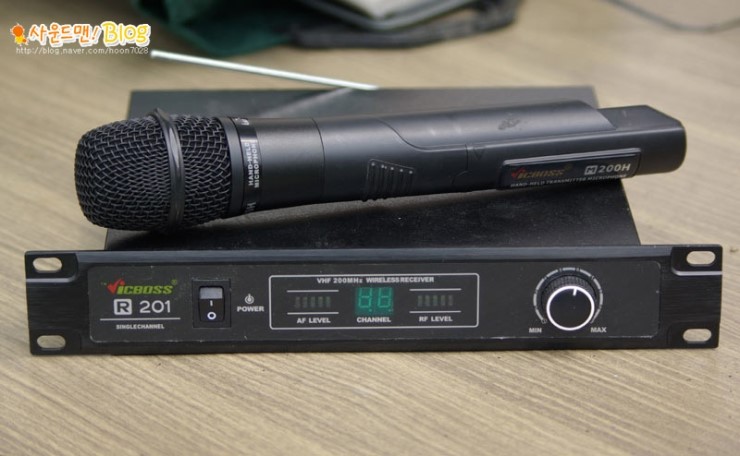 P201 중고/프린스전자 VICBOSS R201 M200H 무선마이크중고,무선핸드타입,무선송수신중고.200MHZ : 네이버 블로그