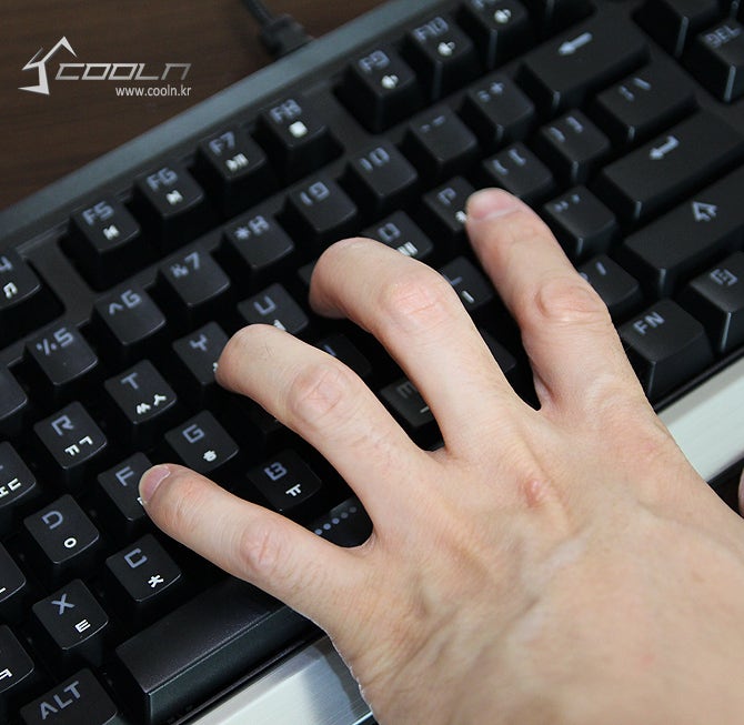 가성비 좋은 게이밍 기게식 키보드 RIZUM G-FACTOR Z10 사용기 : 네이버 블로그