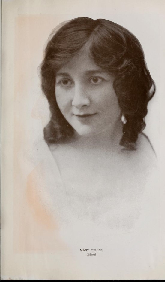 Mary Fuller's Instagram, Twitter & Facebook on IDCrawl