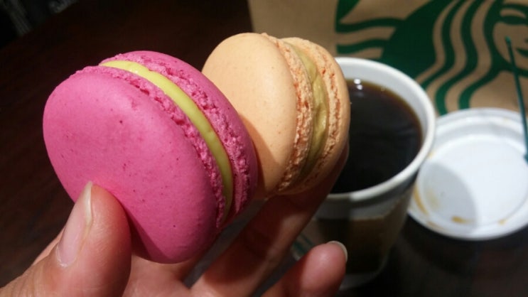 할로윈데이 마카롱선물 > 달콤바사삭 :) : 네이버 블로그