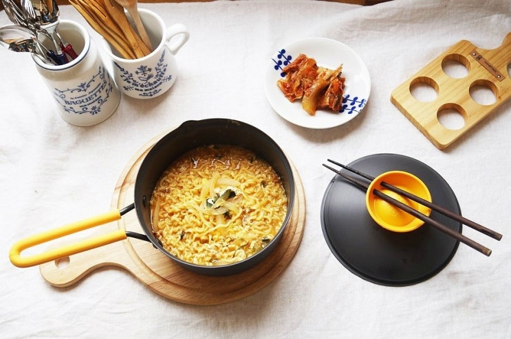 라면 끓여먹기 편한 냄비 발견!! 스피드쿡 라면냄비 (W. POOM) : 네이버 블로그