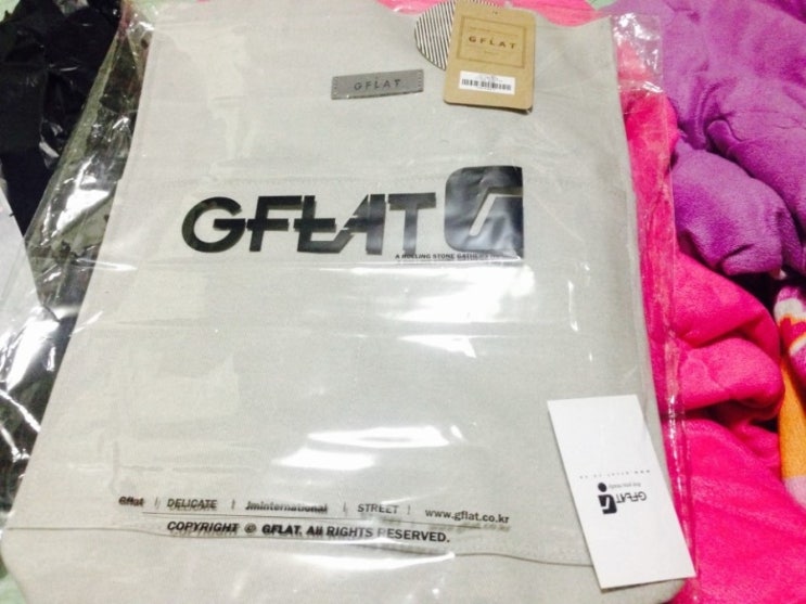 지플랫(GFLAT) 스퀘어 숄더백(IVORY) : 네이버 블로그