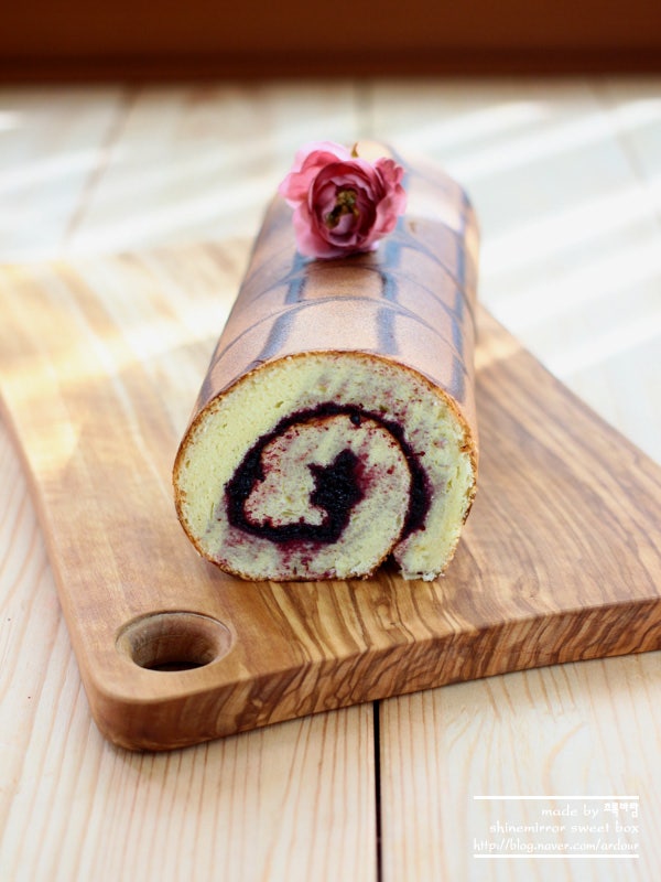 새콤달콤~ 복분자잼 롤케이크 / 롤케이크 만들기 : 네이버 블로그