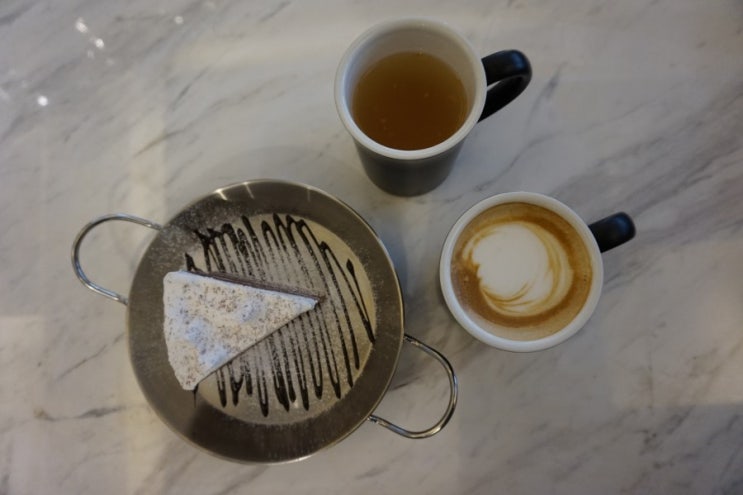 [광주 상무지구 카페] 감각적인 디자인이 돋보이는 "카페 보노(Cafe BONO)" : 네이버 블로그