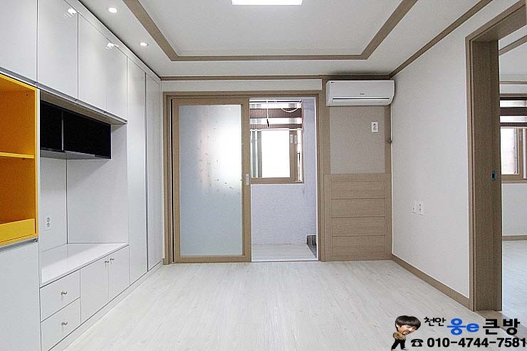 천안투룸 신부동투룸 신부동 우방아파트앞 롯데슈퍼옆에 거실넓으면서 붙박이장 잘되어 있고 인테리어 이쁜 신축풀옵션투룸 첫입주 즉시