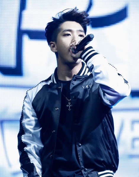 [VVV] B1A4 - 바로 - 비원에이포 - 홍콩 콘서트 - VVV MADNESS JUMPER - 브이브이브이 스카잔 ...