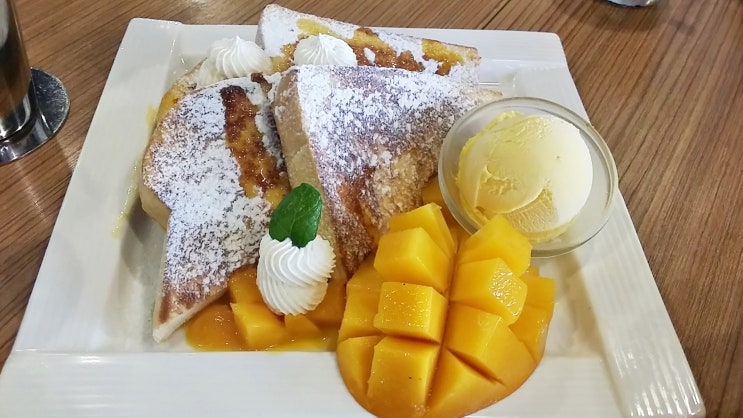 컨딩맛집 샤크바이트토스트 SHARK BITES TOAST : 네이버 블로그