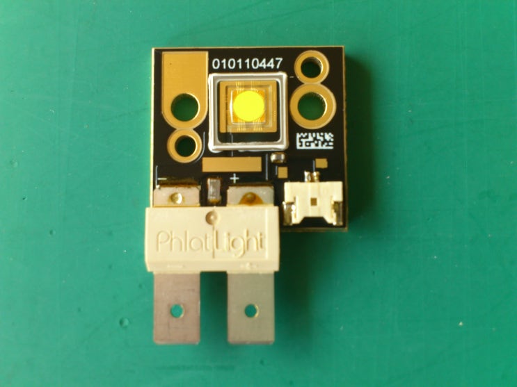 현존 최고의 LED 점광원 - 미국 Luminus 사 CBT-140 3800루멘, 75, 발광지름 4.25mm, 백열등 400w 광량. : 네이버 블로그