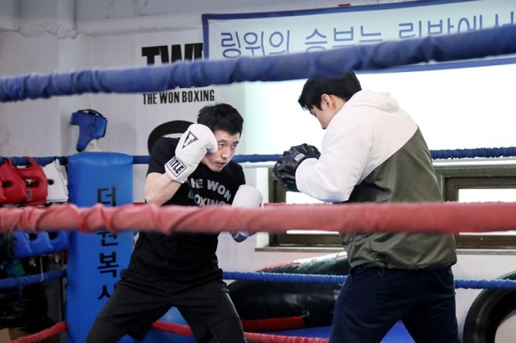 강남 복싱 추천 논현동 No1 체육관 더원복싱짐에서 배우 장혁느님 복싱훈련 촬영현장 네이버 블로그