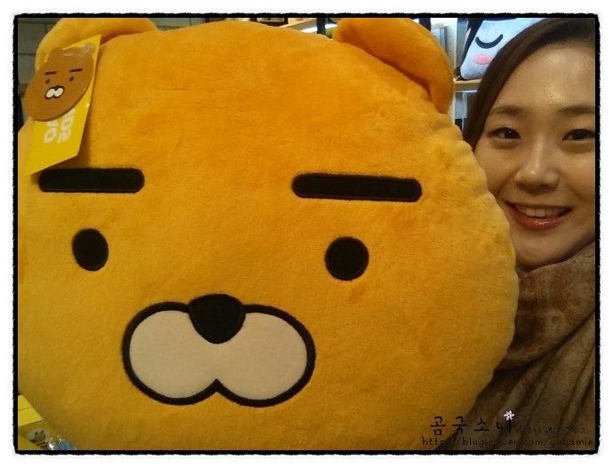 [카카오프렌즈샵] 너무너무 귀여운 라이언 인형 & 컵 위의 카카오 : 네이버 블로그