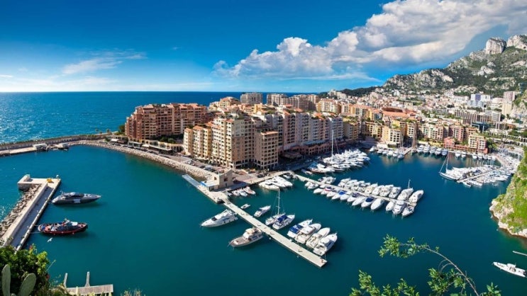 monaco 28 degres a l'ombre(Monaco 28° In the shade) by Jean Francois ...