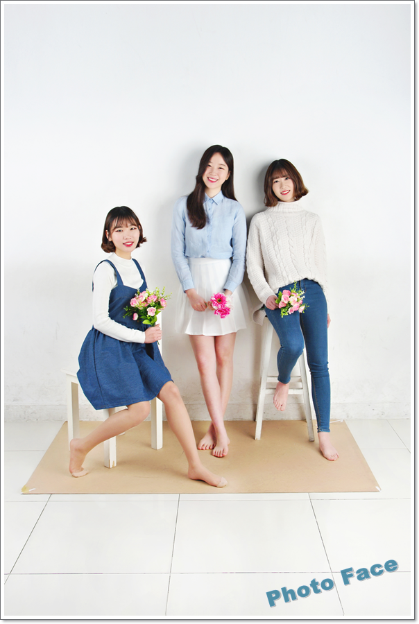 신촌이대홍대우정사진단체이미지사진커플사진신촌사진관포토페이스 증명사진여권사진학생증사진주민증사진신촌취업사진이력서