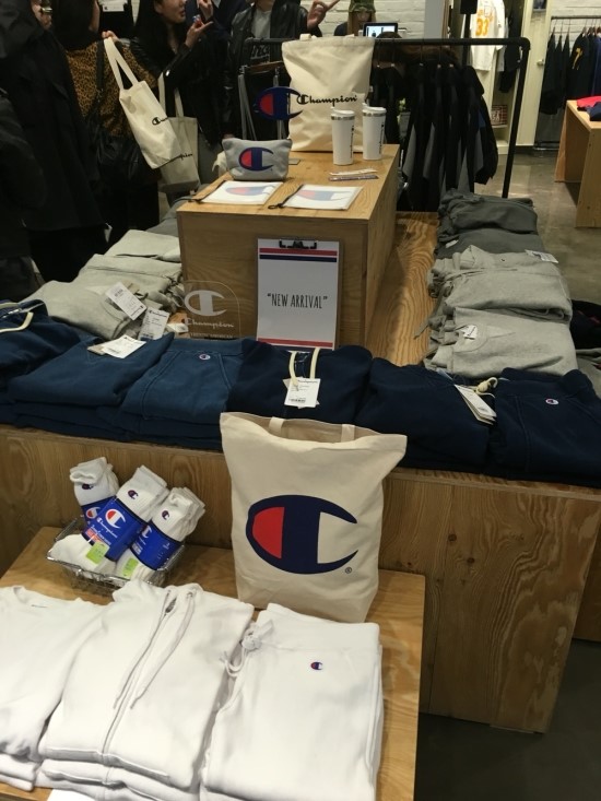 챔피온 플래그쉽 스토어!! CHAMPION FLAGSHIP STORE GRAND OPEN SEOUL : 네이버 블로그