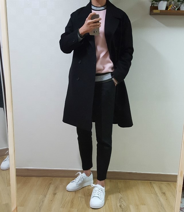 남자 트렌치코트 코디네오프렌 맨투맨슬랙스화이트 스니커즈 유뱅의 데일리룩 블로그 네이버 블로그