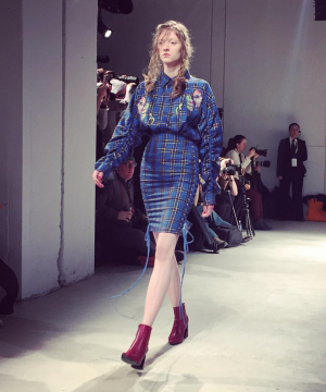 [Daily News] ‘KYE’, 강렬한 컬러 블록킹 매력 : 네이버 블로그