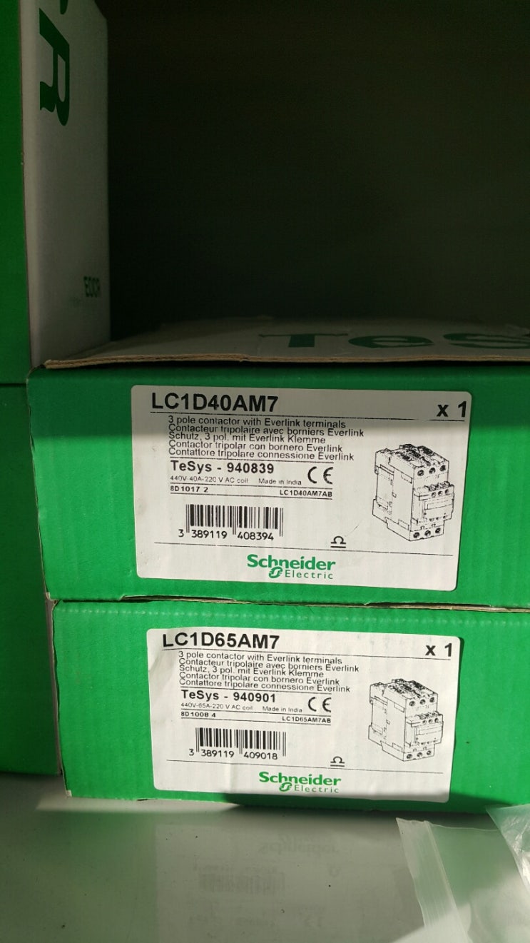 Schneider Electric MC LC1D65AM7 Contactor / 440V 37kW / Ctrl. Vtg : ac ...