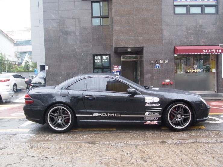 벤츠전문 카젠모터스 Sl55 Amg R230 운행 중 에어컨 미작동으로 점검 후 에어컨 콤프 배선수리 및 커넥터 교환