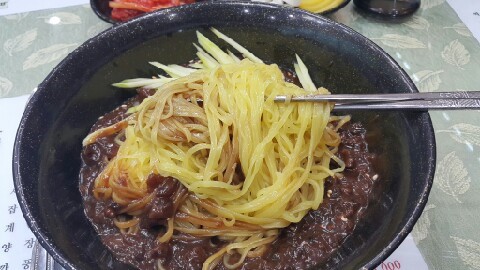 짜장면, 자장면 ? 여름인데 ? 냉짜장면 !! 대방역 중국집의 놀라운 도전 ! : 네이버 블로그
