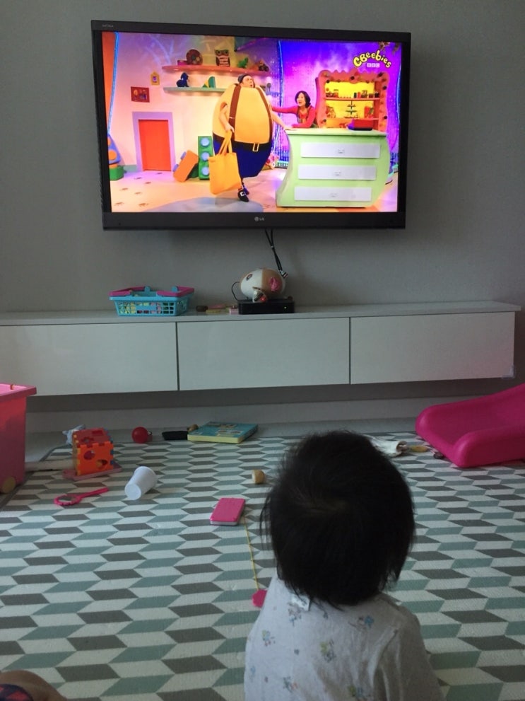 BBC CBeebies "show me show me" : 네이버 블로그