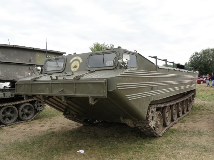 러시아군의 PTS M 10 수륙양용 수송차량 - PTS M 10 Russian Soviet tracked amphibious ...