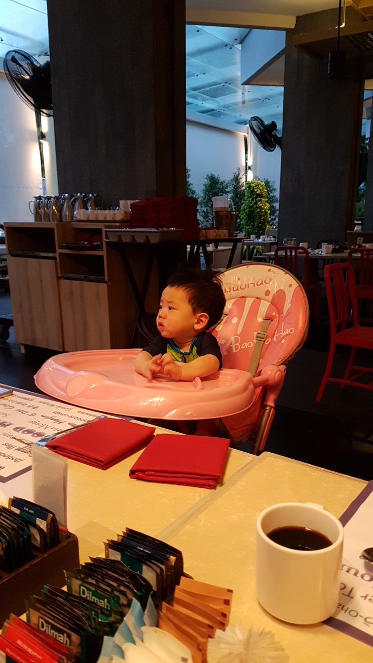 2살5살 아이들과 함께한 푸켓여행안다만웨이브 피피섬투어아이랑 피피섬투어피피섬안다만웨이브 프리미엄반잔시장빅씨마트루츠