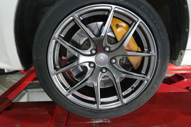 k5 차량 GTR RS-580 고스트크롬 18인치 4X2 225 45 18 타이어 작업사진입니다. : 네이버 블로그
