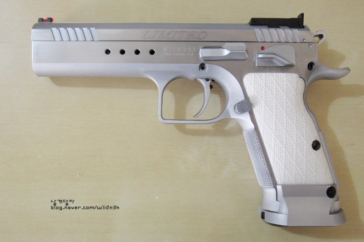 EAA Tanfoglio Witness Elite Limited 9mm 권총 그립패널 교체기 : 네이버 블로그