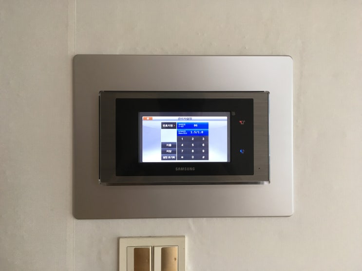 삼성인터폰 교체하러 길음동 뉴타운 대우 푸르지오에 다녀왔어요. 비디오폰인 SHT-3527XM으로 : 네이버 블로그