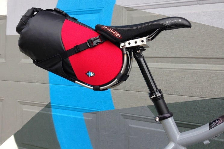 PORCELAIN ROCKET’S NEW DROPPER POST-FRIENDLY SADDLE BAG : 네이버 블로그