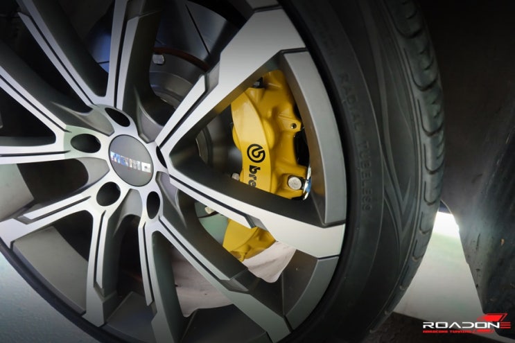 BMW 750li CTS-V 6p 브레이크 튜닝, 딕셀패드 교환 작업 : 네이버 블로그