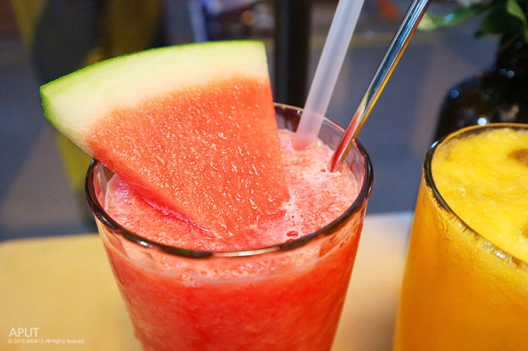 [홍대/합정]달롤 (Dal Roll)홍대 카페, 수박주스 : 네이버 블로그