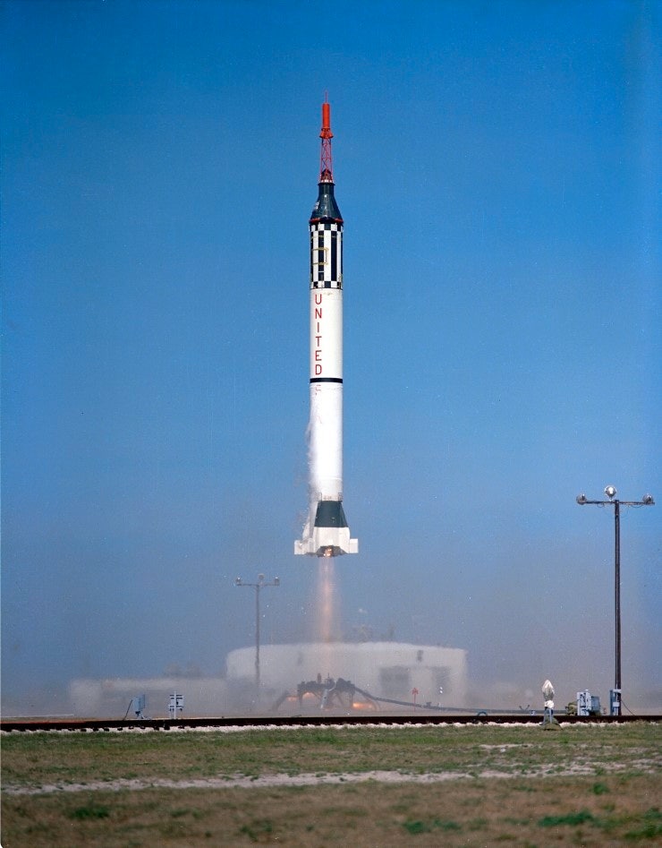 -5. V2를 가지고 만든 각나라의 카피 V2들. : 네이버 블로그