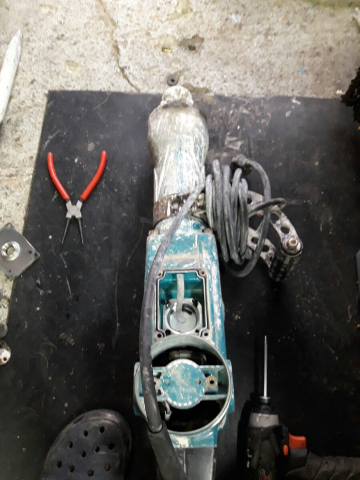 MAKITA HM1306해머드릴 수리 : 네이버 블로그