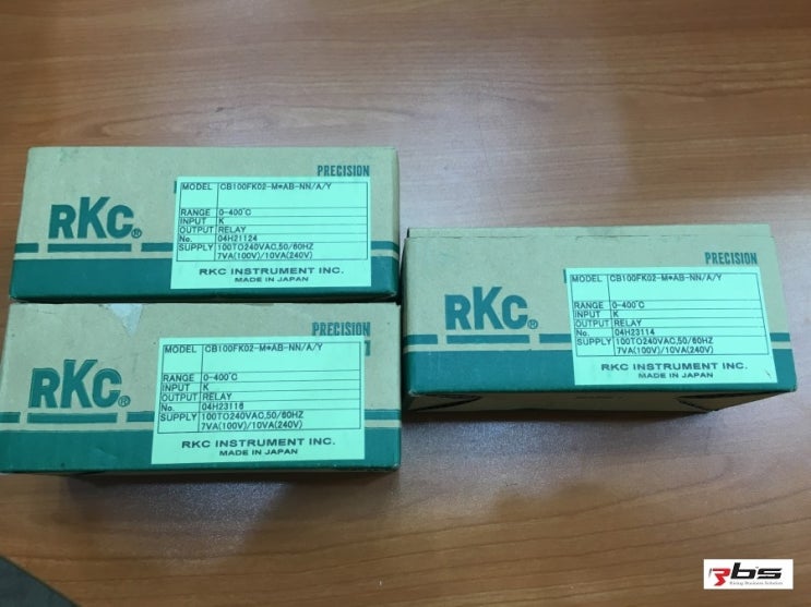 RKC 온도조절기 신품(중고) 염가판매. CB100FK02-M*AB-NN/A/Y CB100 FK02-M*AB-NN/A/Y ...