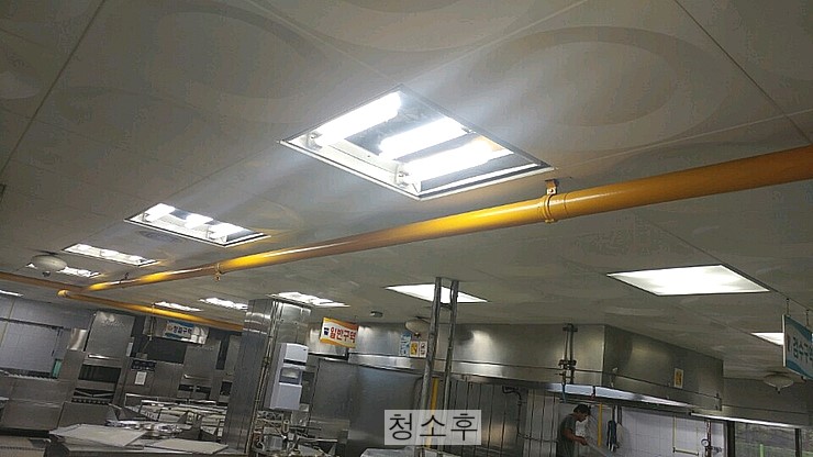 학교급식실청소학교급식실 후드청소학교급식실 덕트청소학교급식실 천장청소학교급식실 바닥청소학교급식실 환풍기청소학교급식실